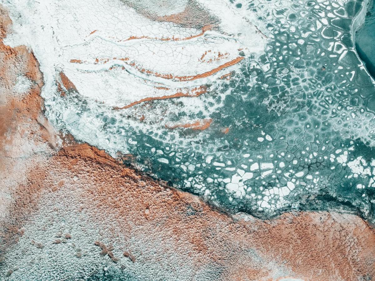 The World’s Sharpness – a poem by D.S. Martin – Amethyst Review